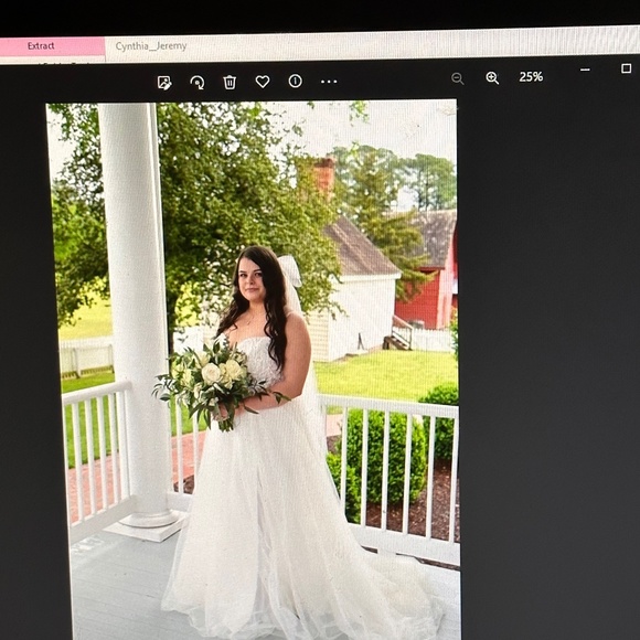 David's Bridal | Dresses | Wedding Dress 20 Obo Original Price 000 ...